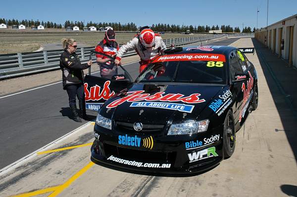 Jesus Racing Team V8 Supercar 08 Campaign in Doubt | ChristianToday ...